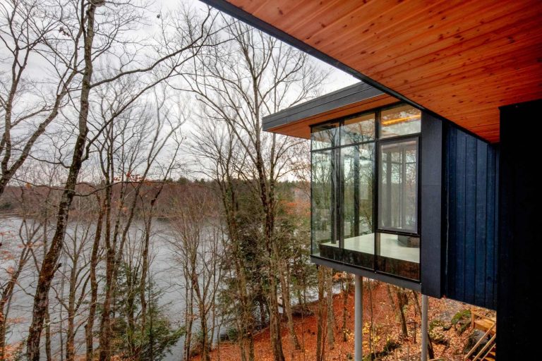 Bruce Lake Cottage - Trevor McIvor Architect Inc.