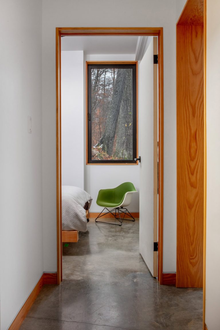 Bruce Lake Cottage - Trevor McIvor Architect Inc.