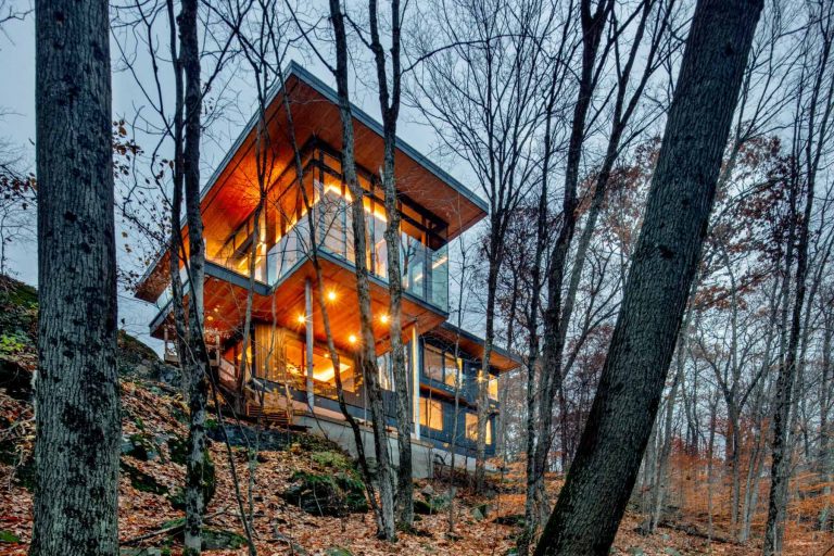 Bruce Lake Cottage - Trevor McIvor Architect Inc.